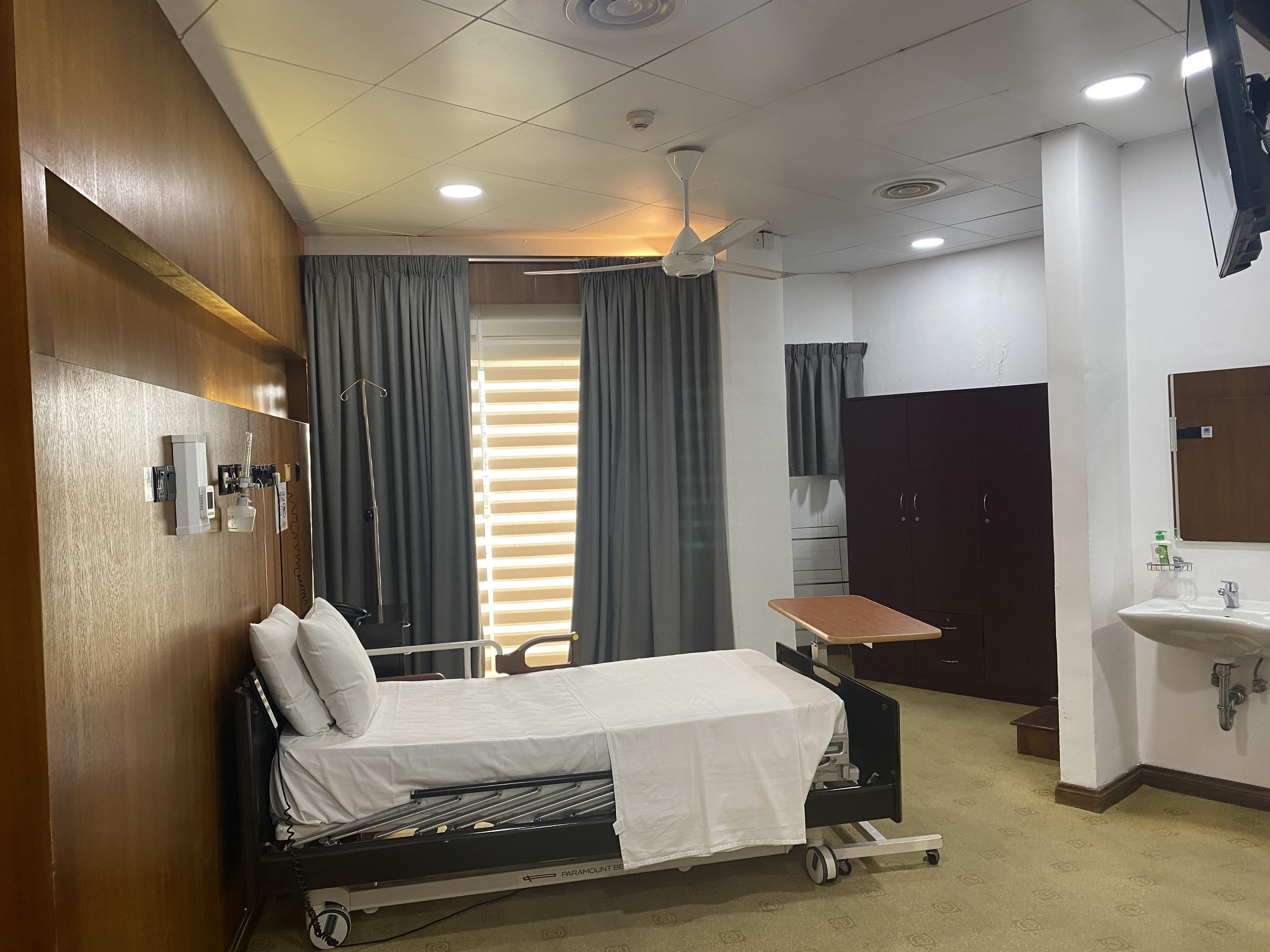 Nawaloka Hospitals PLC